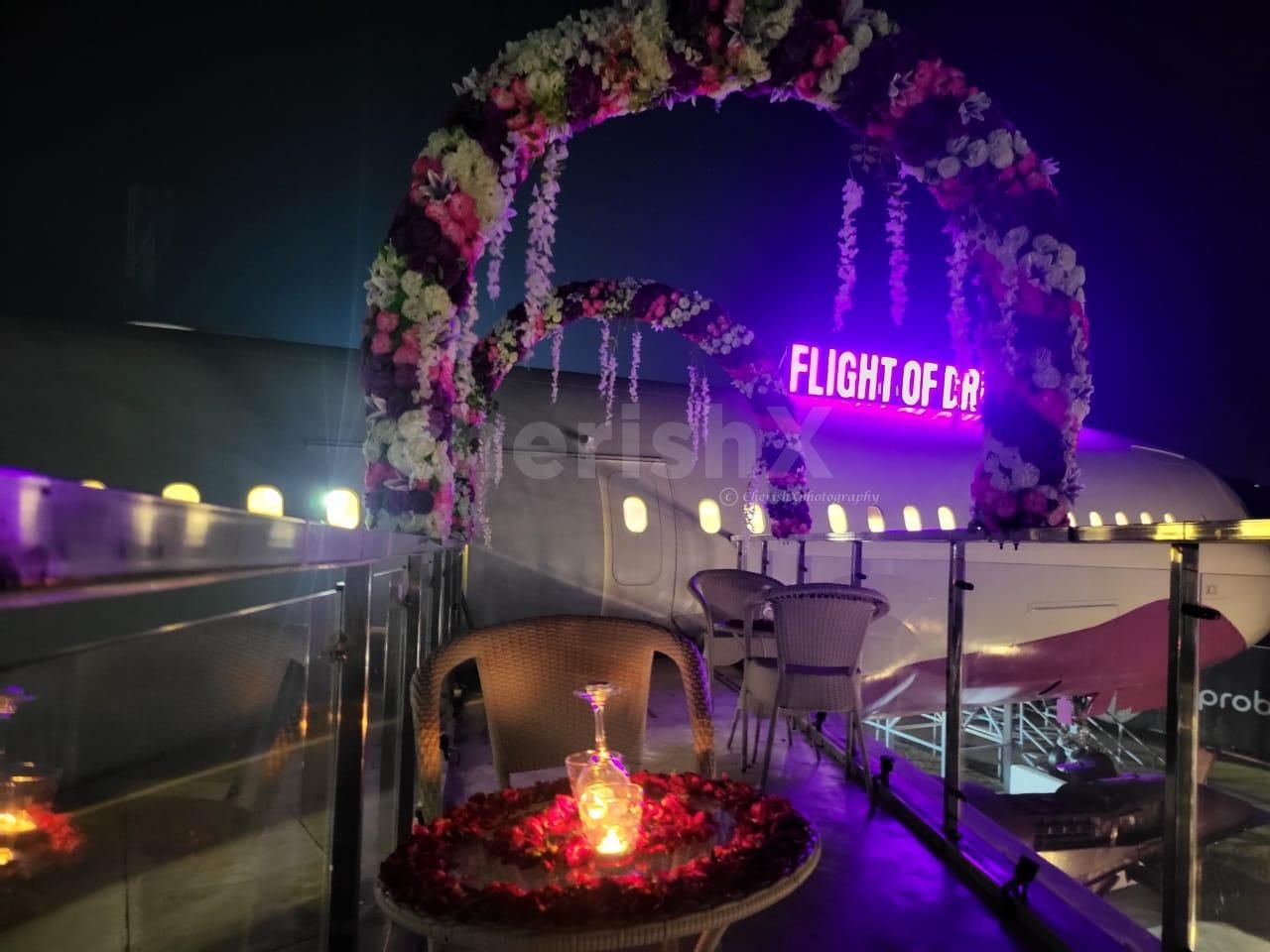 Exclusive Deals on Romantic Candlelight Dinner Setups