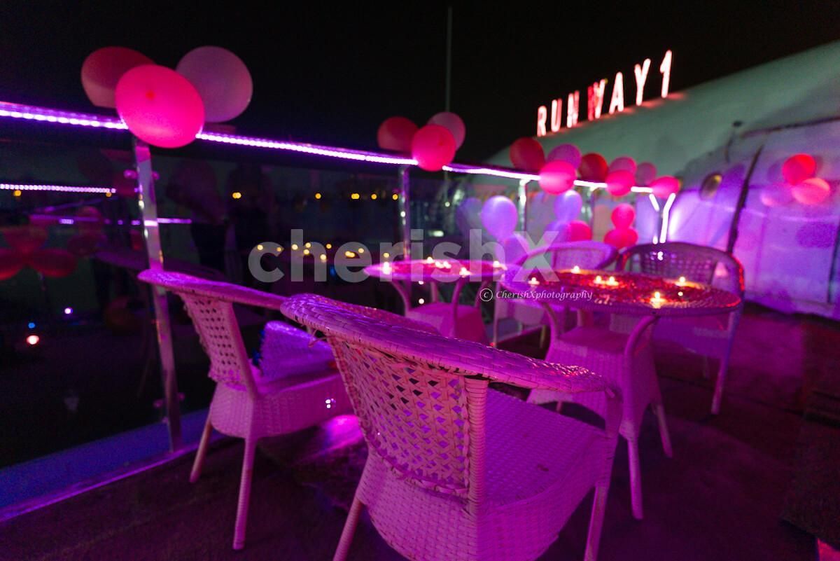 Exclusive Deals on Romantic Candlelight Dinner Setups